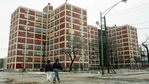 Life and Death of The Projects - Chicago Gang History