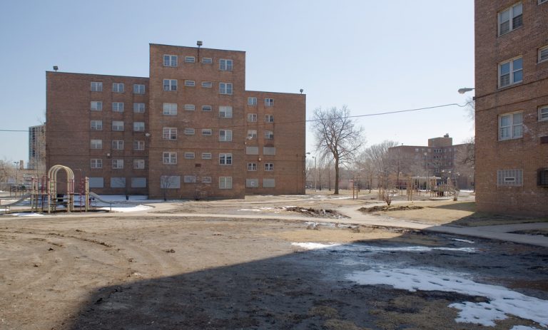 dearborn-homes - Chicago Gang History